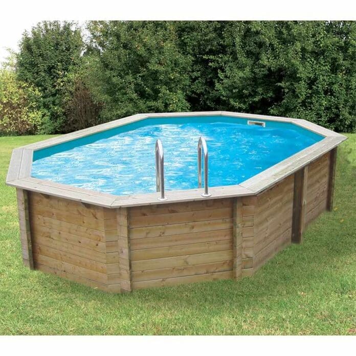 Entretenir votre Piscine : Astuces pour une Eau Toujours Propre